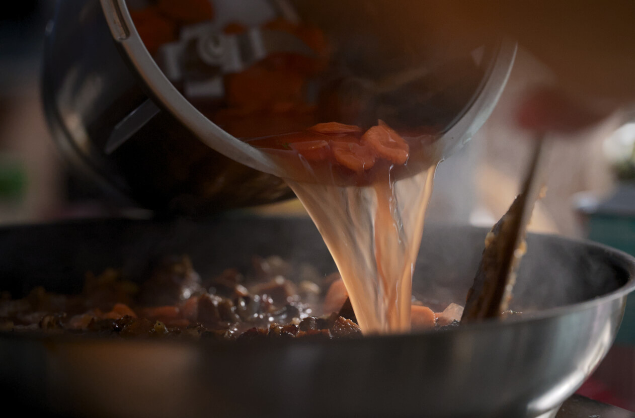 Quattro celebrates Gravy Day - Quattro Foods